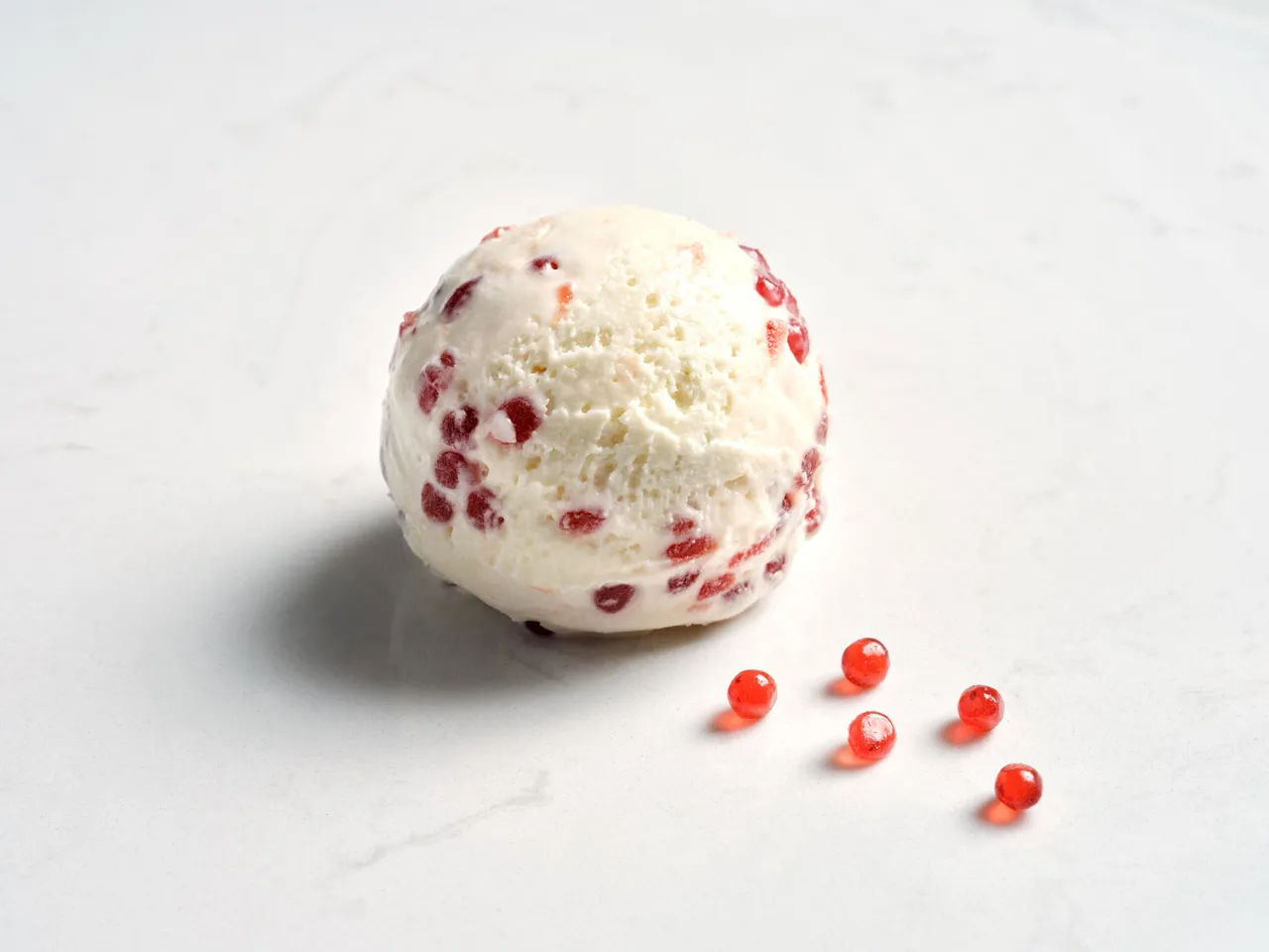 Smoobees Strawberry Filling Pearls - Puratos