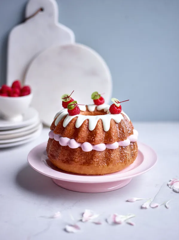 Raspberry Turban Bundt Cake - Puratos